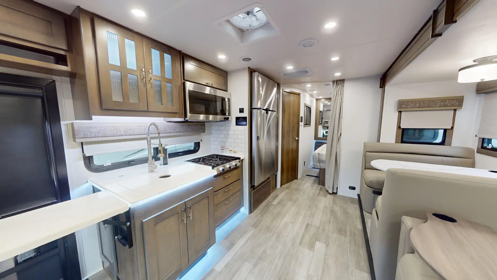 2026 Isata 5 30FW Floorplan - Dynamax RV
